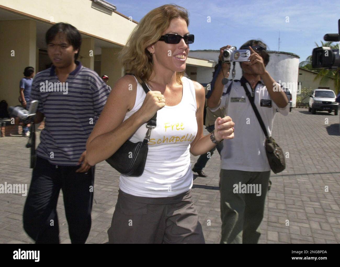 Mercedes Corby, center, sister of convicted drug smuggler Schapelle ...