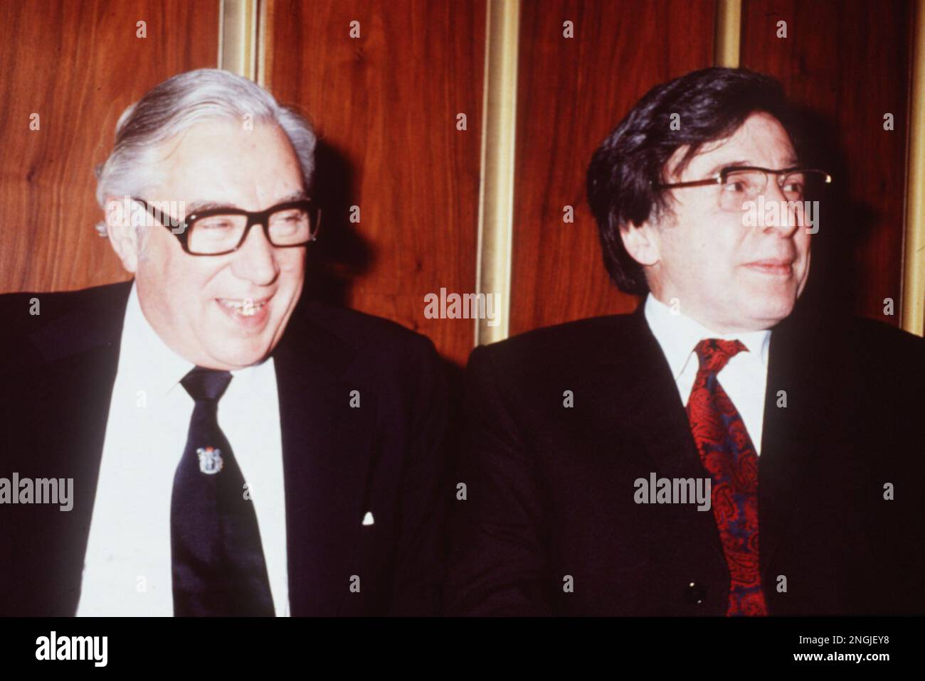 TEST-TUBE BABY PIONEERS (1979) - British gynaecologist Mr. Patrick ...