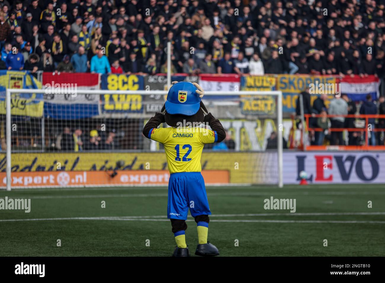 LEEUWARDEN, PAESI BASSI - 19 FEBBRAIO: mascotte Camigo durante la ...