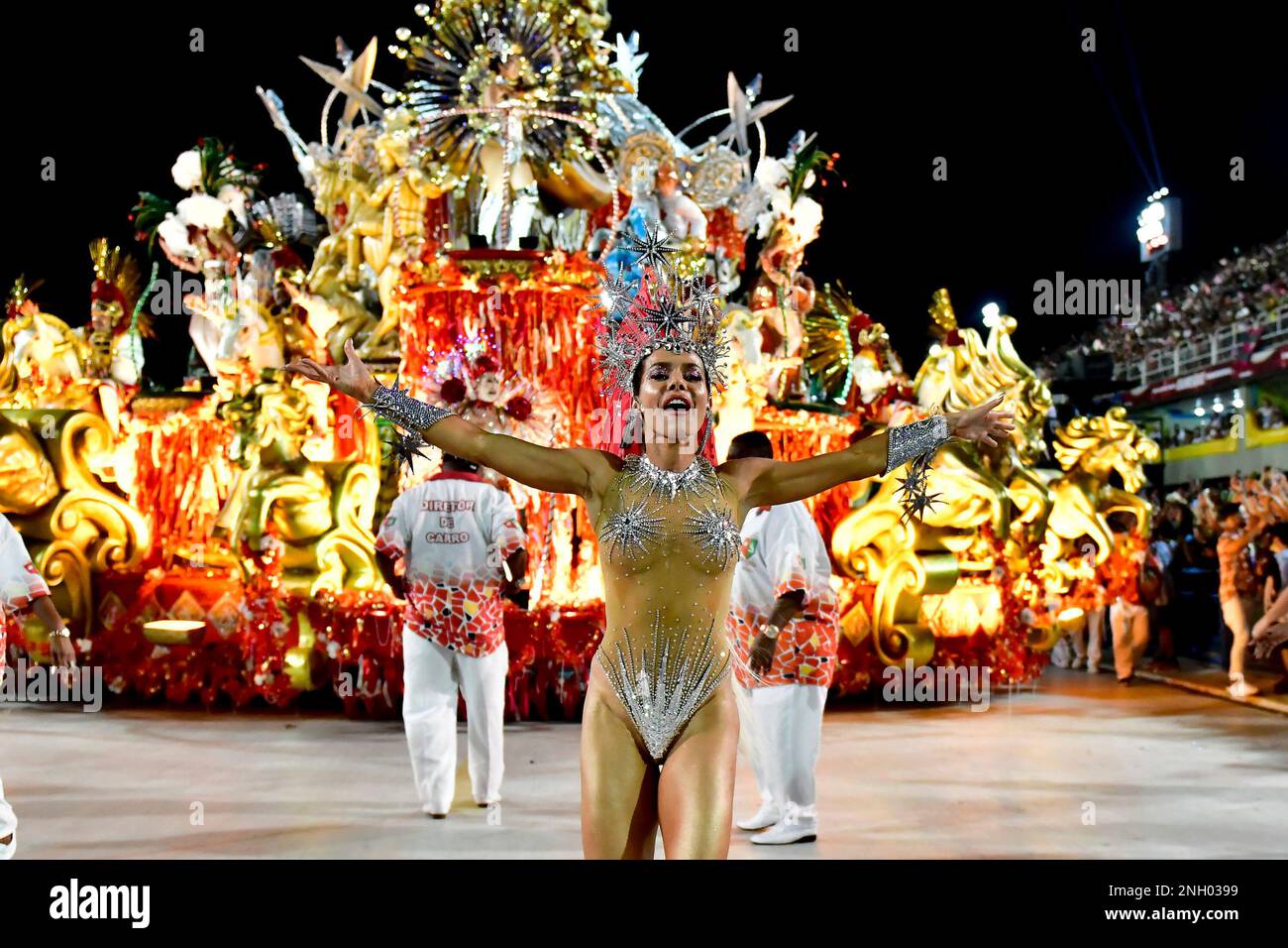 RJ - Rio de Janeiro - 02/19/2023 - CARNIVAL RIO 2023, SPECIAL GROUP PARADE - Members of the ...
