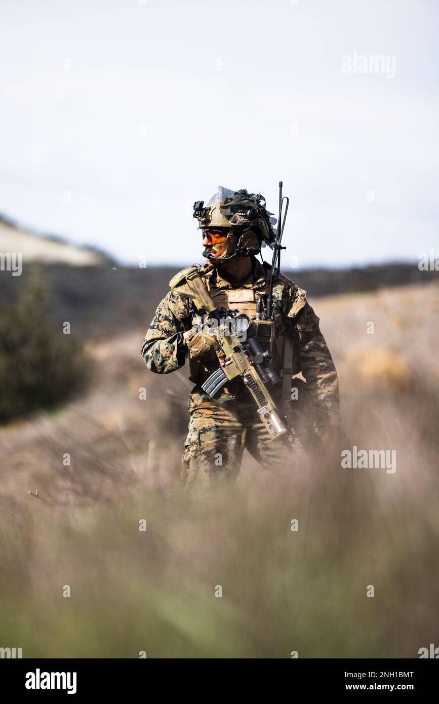 STATI UNITI Anthony Schultz, un leader della squadra con Lima Company ...