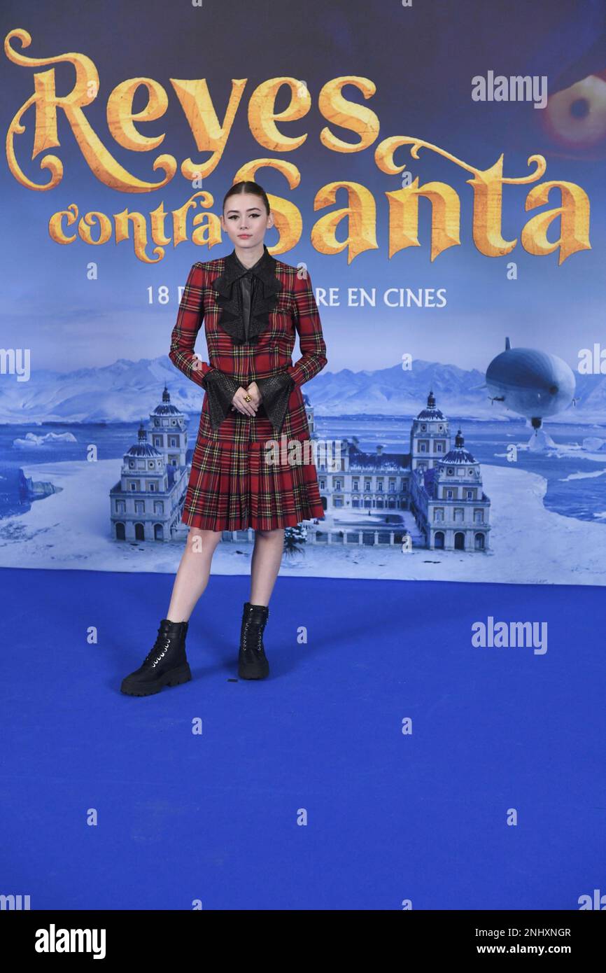 Actress Isa Montalban poses at the photocall of the premiere of the ...