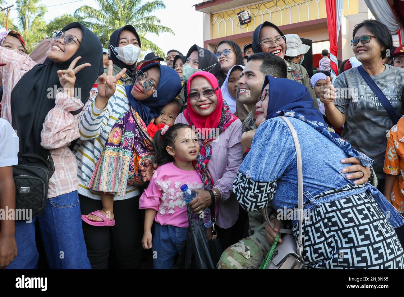 STATI UNITI Saul Gandara, comandante della compagnia assegnato alla ...