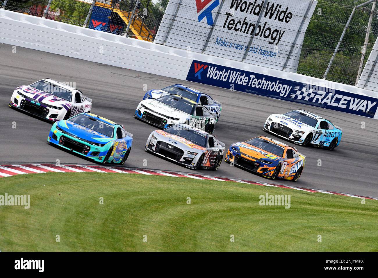 MADISON, IL - JUNE 05: AJ Almendinger (16) Kaulig Racing NextGen ...