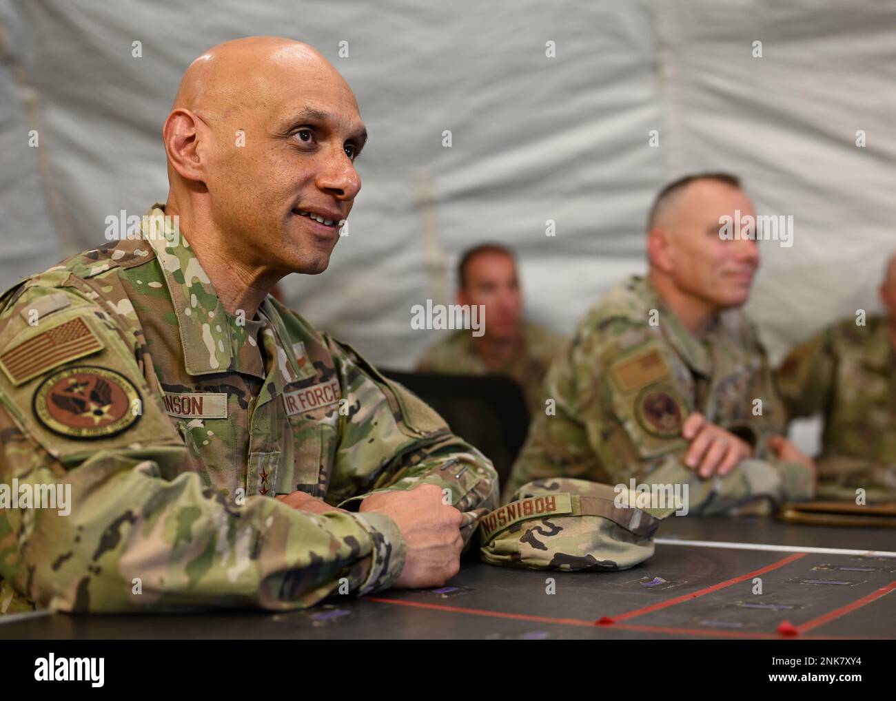STATI UNITI Il generale dell'aeronautica Brian S. Robinson, comandante ...