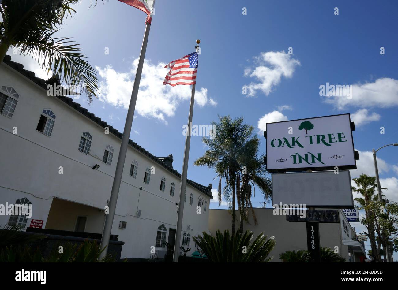 Encino, California, USA 22nd Febbraio 2023 Oak Tee Inn dove la ...