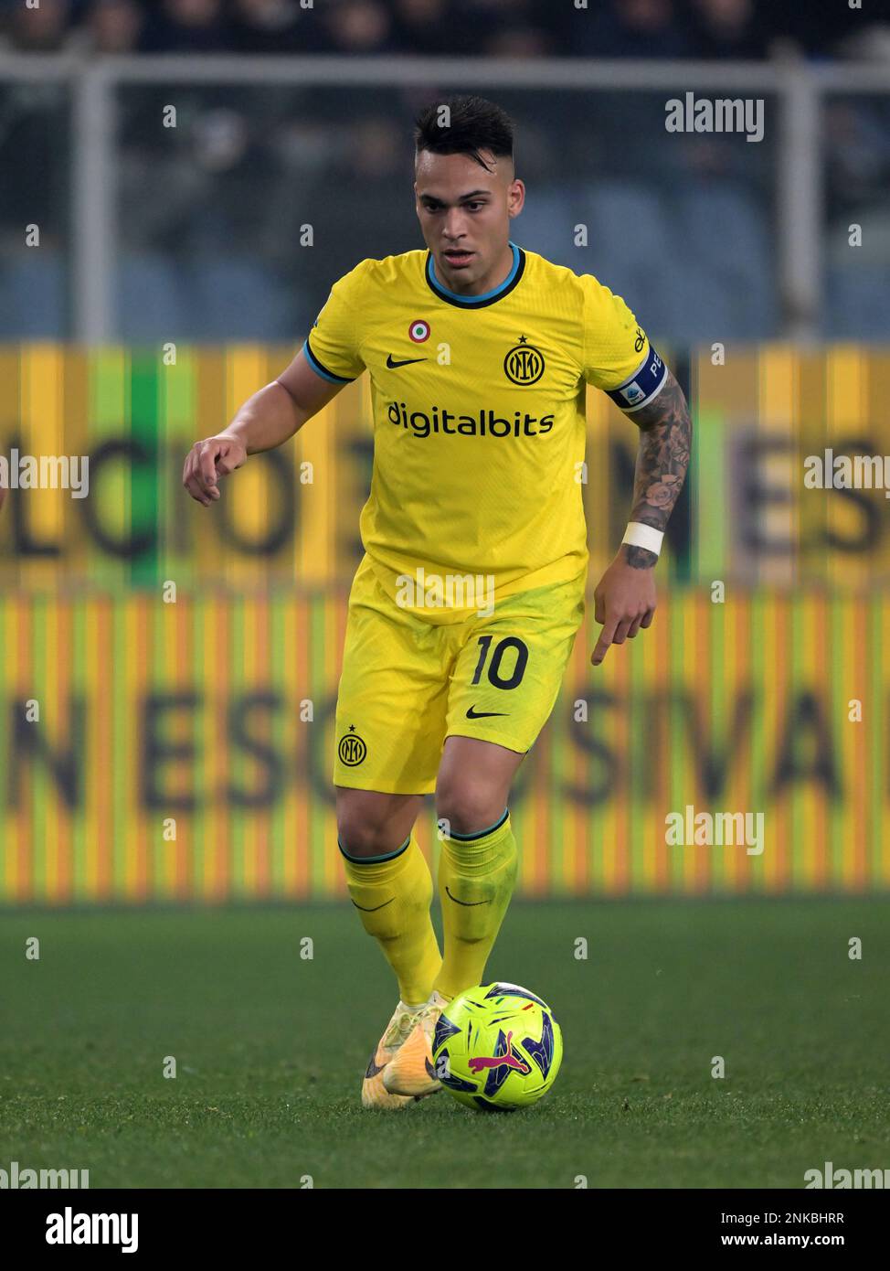 GENOVA - Lautaro Martinez del FC Internazionale Milano durante la Serie ...