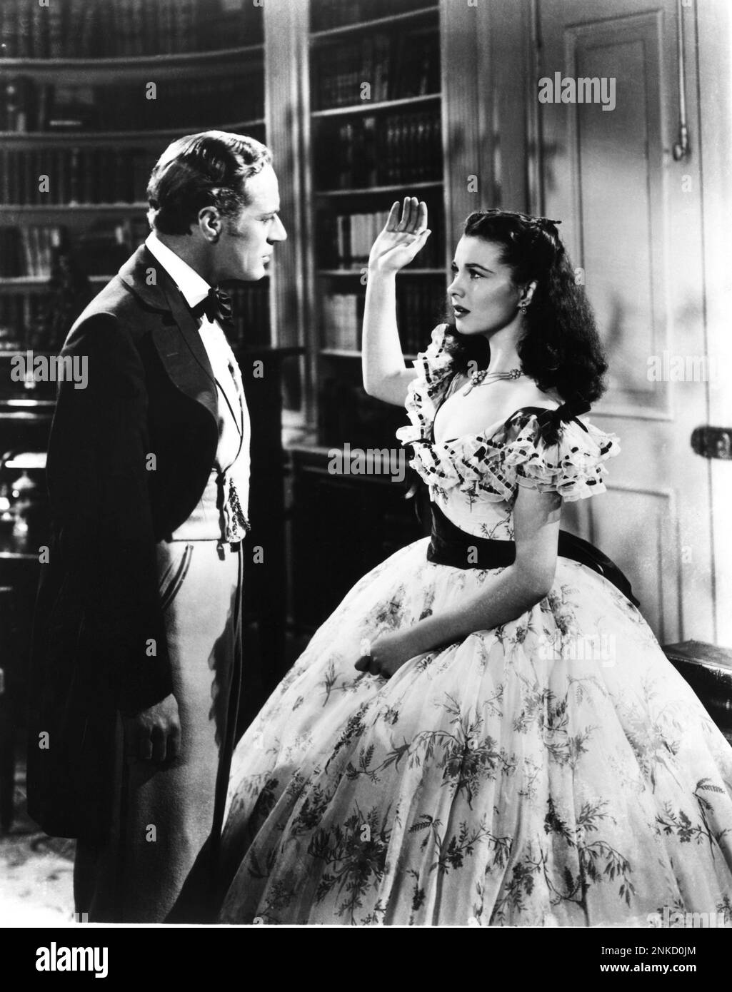 1939 , USA : The movie actress VIVIEN LEIGH ( 1913 - 1967 ) with LESLIE ...