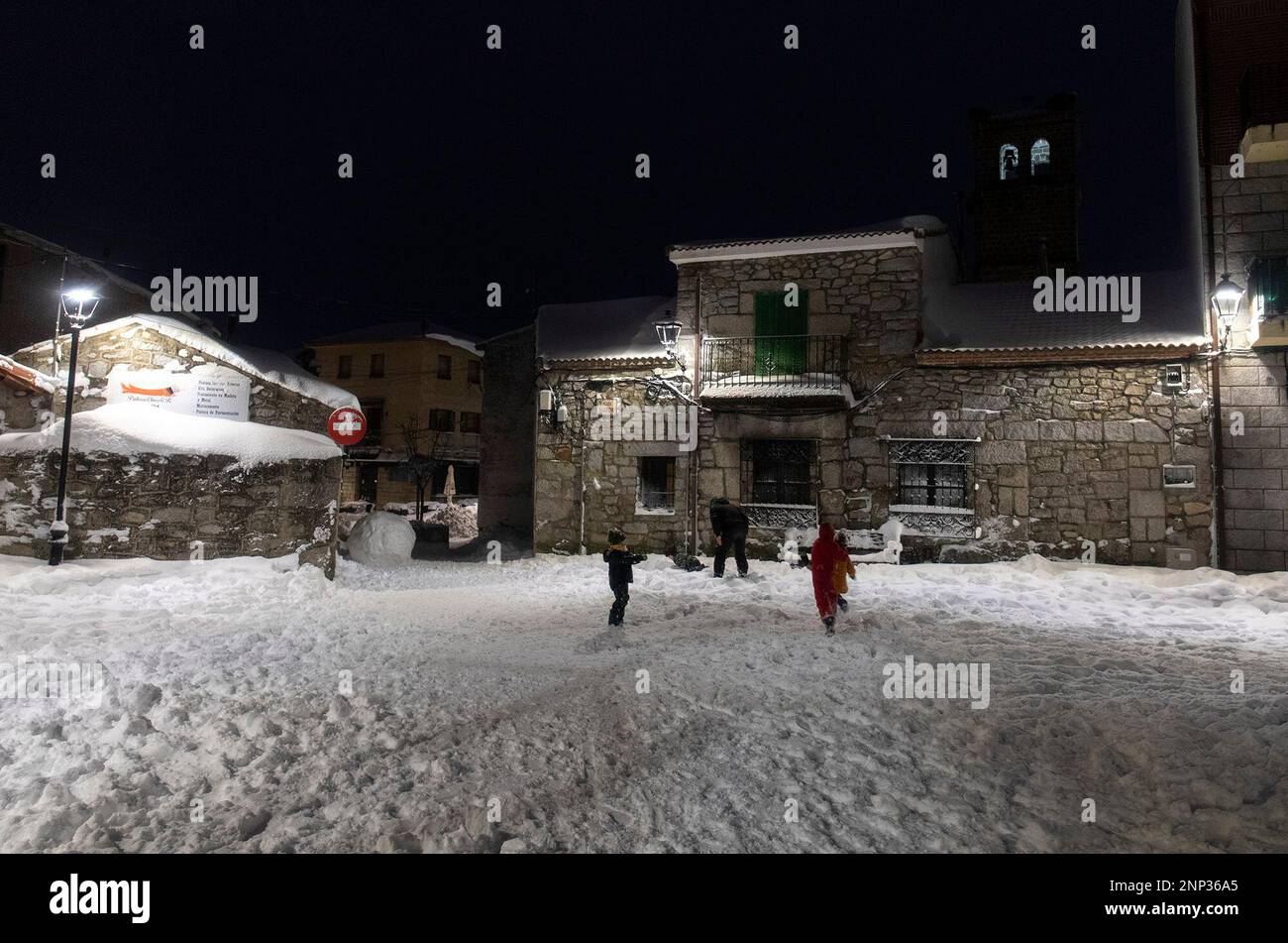 The municipality of Cerceda remains covered with snow after the passage ...