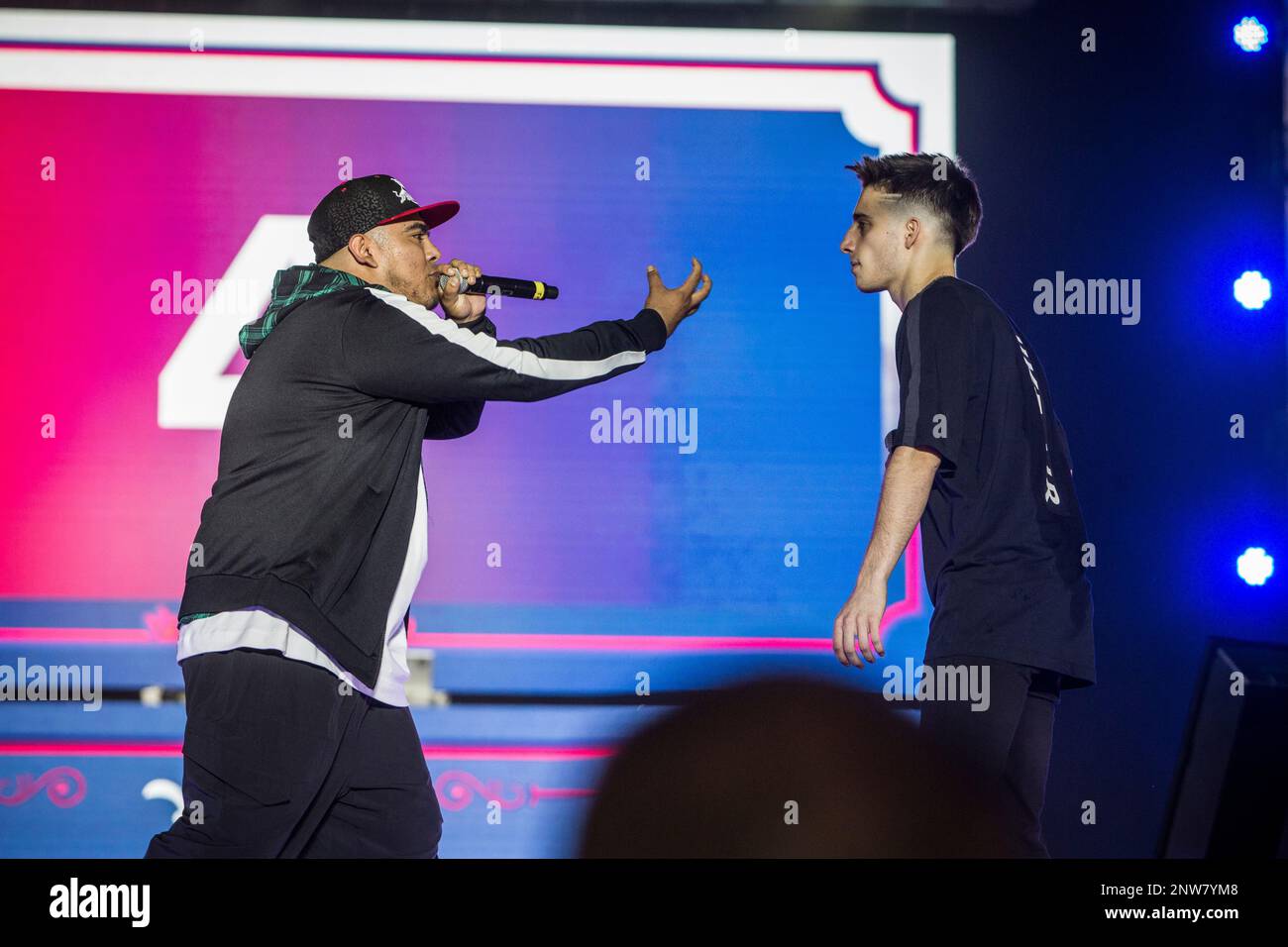 Wos sent the 11,000 fans packed into the Club Hípico Argentino in ...