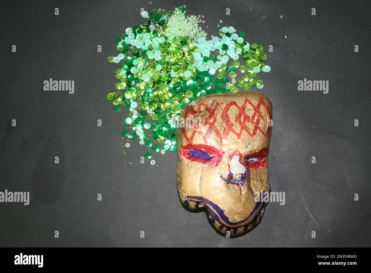 Migliore maschera immagini e fotografie stock ad alta risoluzione - Alamy