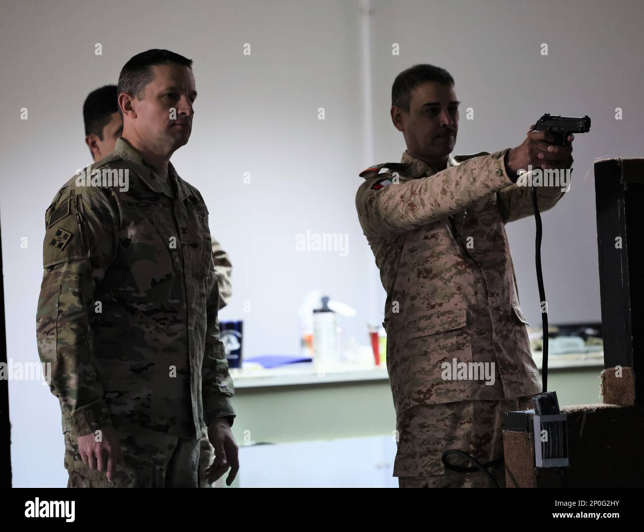 Una piccola coorte della Brigata Armorata del 15th, Kuwait Land Forces ...