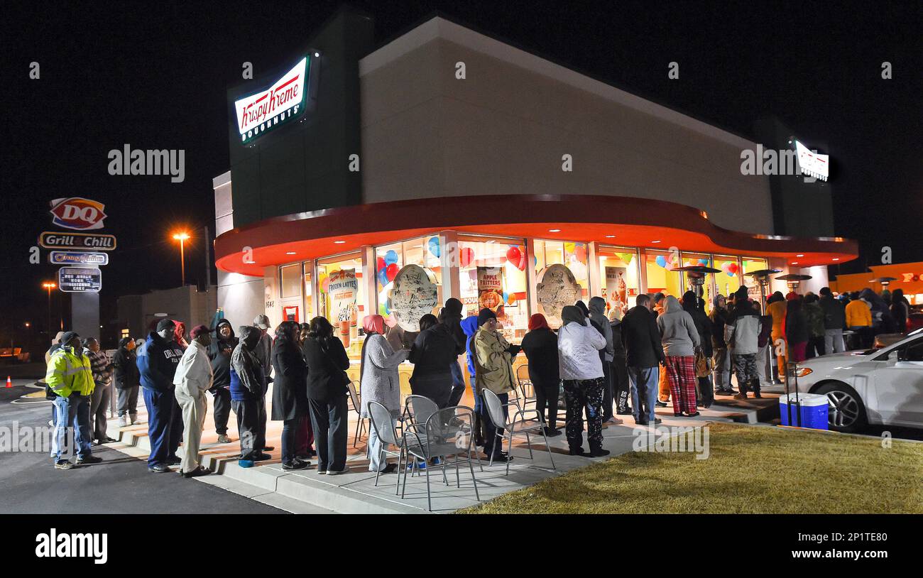 Krispy Kreme Doughnuts opened it's Decatur, Ala., store at 6 a.m ...