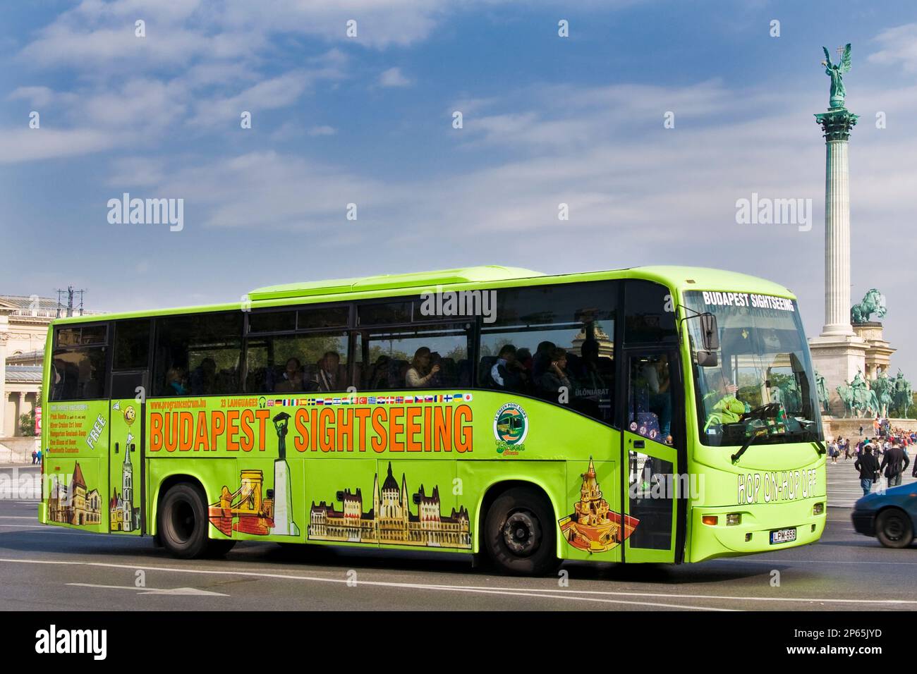 Budapest tourist bus immagini e fotografie stock ad alta risoluzione ...