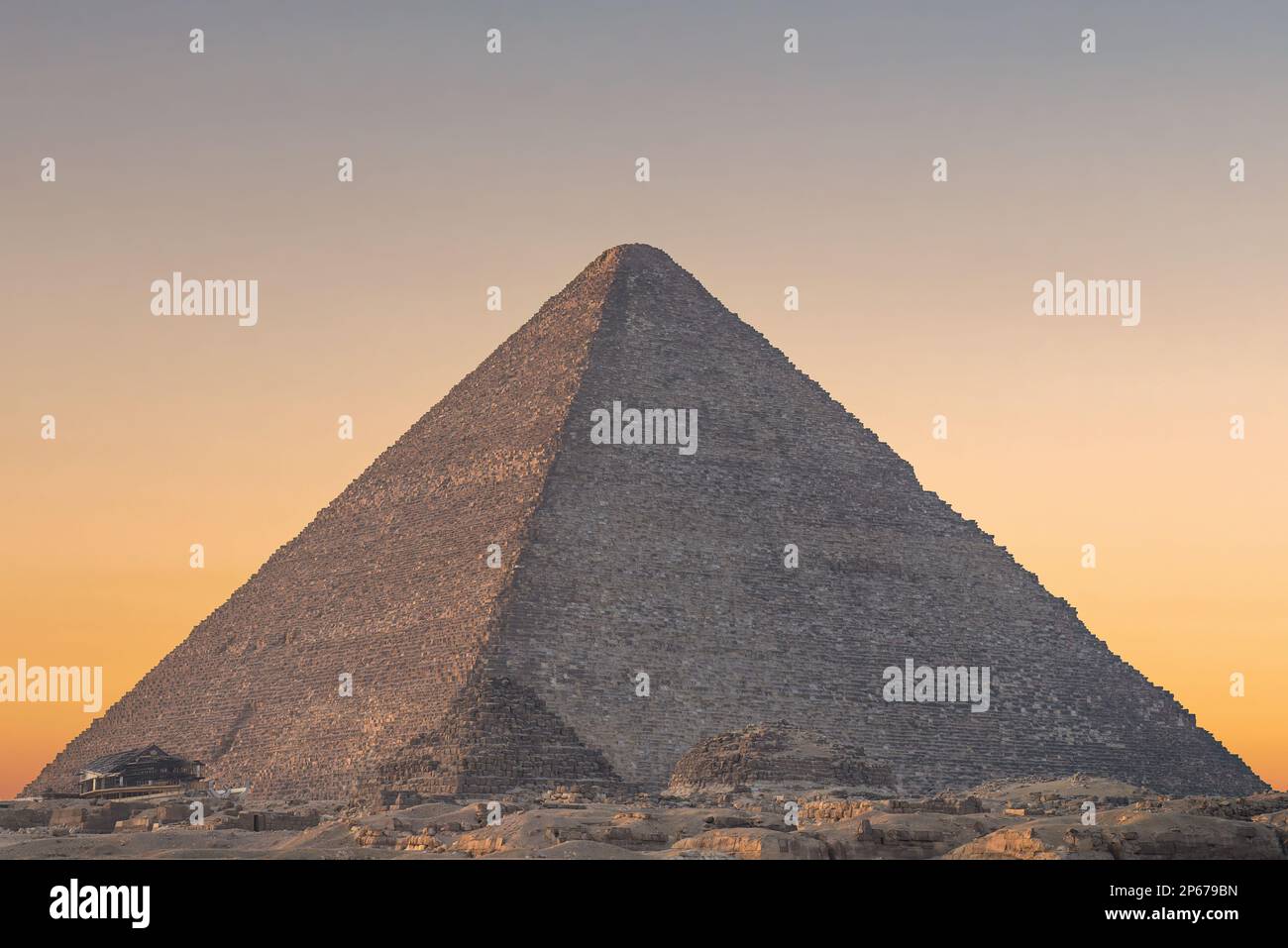 Piramide del cairo immagini e fotografie stock ad alta risoluzione - Alamy