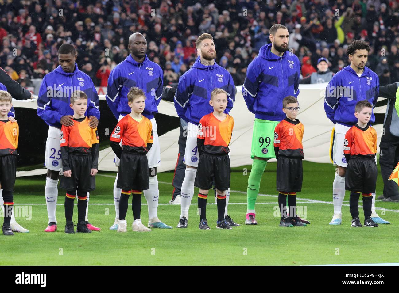 Psg team immagini e fotografie stock ad alta risoluzione - Alamy