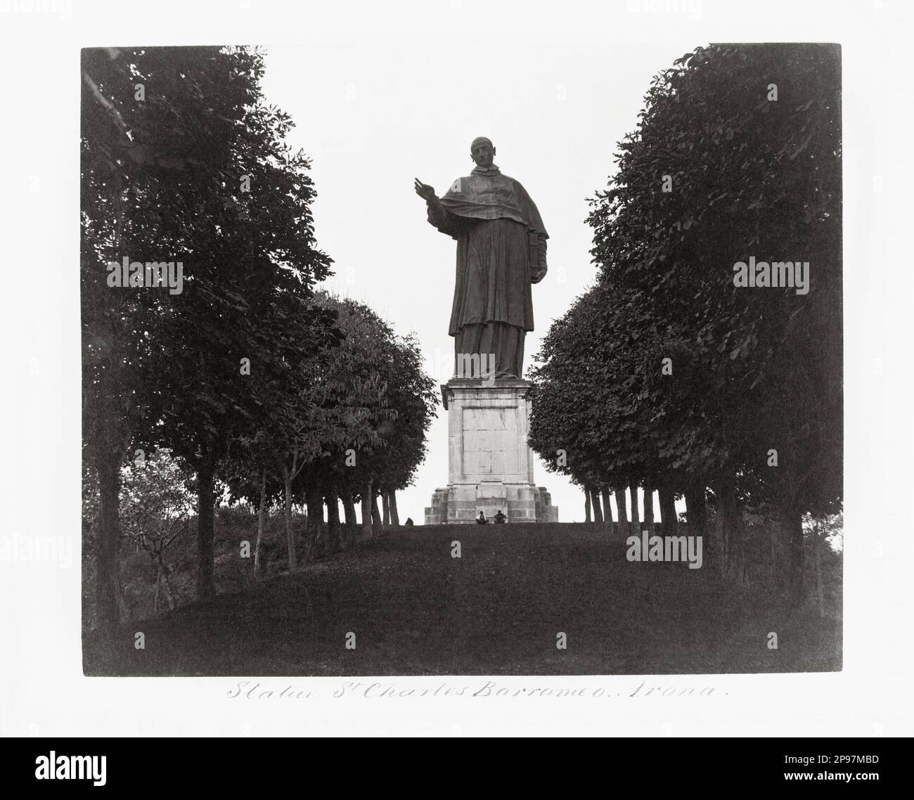 1908 , Arona , Lago maggiore , Italia : la celebre statua italiana di ...