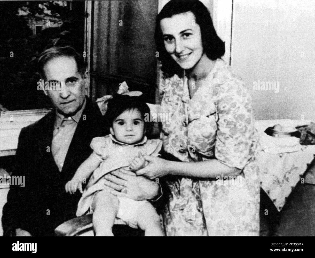 1946 , New York , USA : il direttore musicale italiano SERGIO FAILONI ...