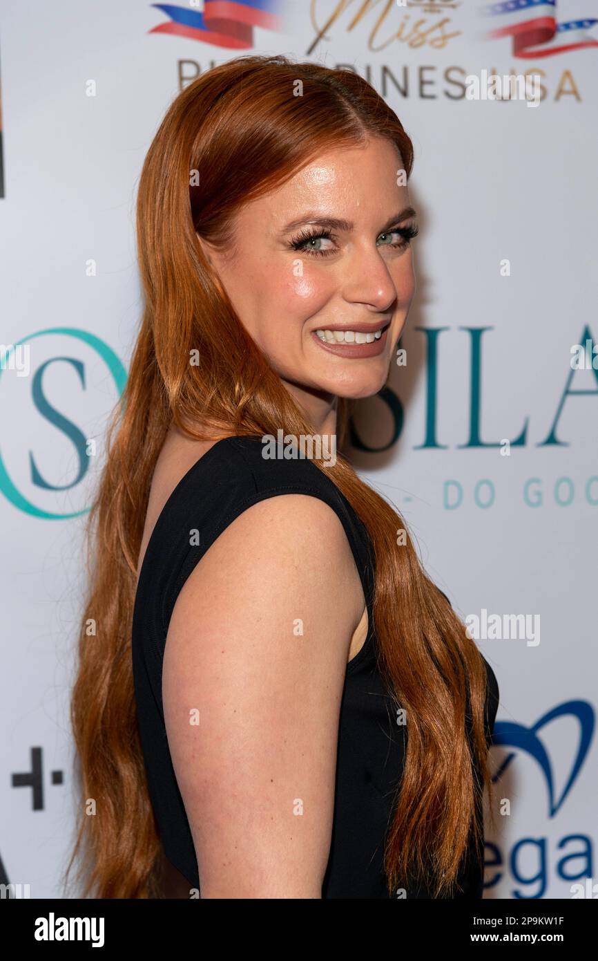 L'attrice Cayla Black partecipa a Suzanne DeLaurentiis 15th° Gala ...