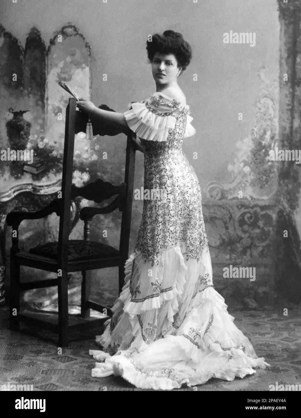 1904 , Firenze , ITALIA : la contessa GIUSEPPINA MANCINI ( Giusini o ...