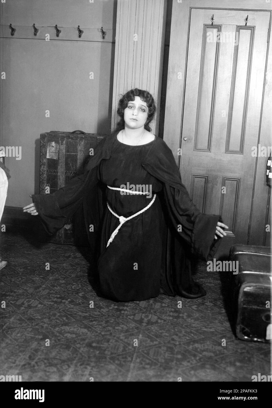 1922 , New York , USA : il soprano italiano CLAUDIA MUZIO ( 1889 - 1936 ...