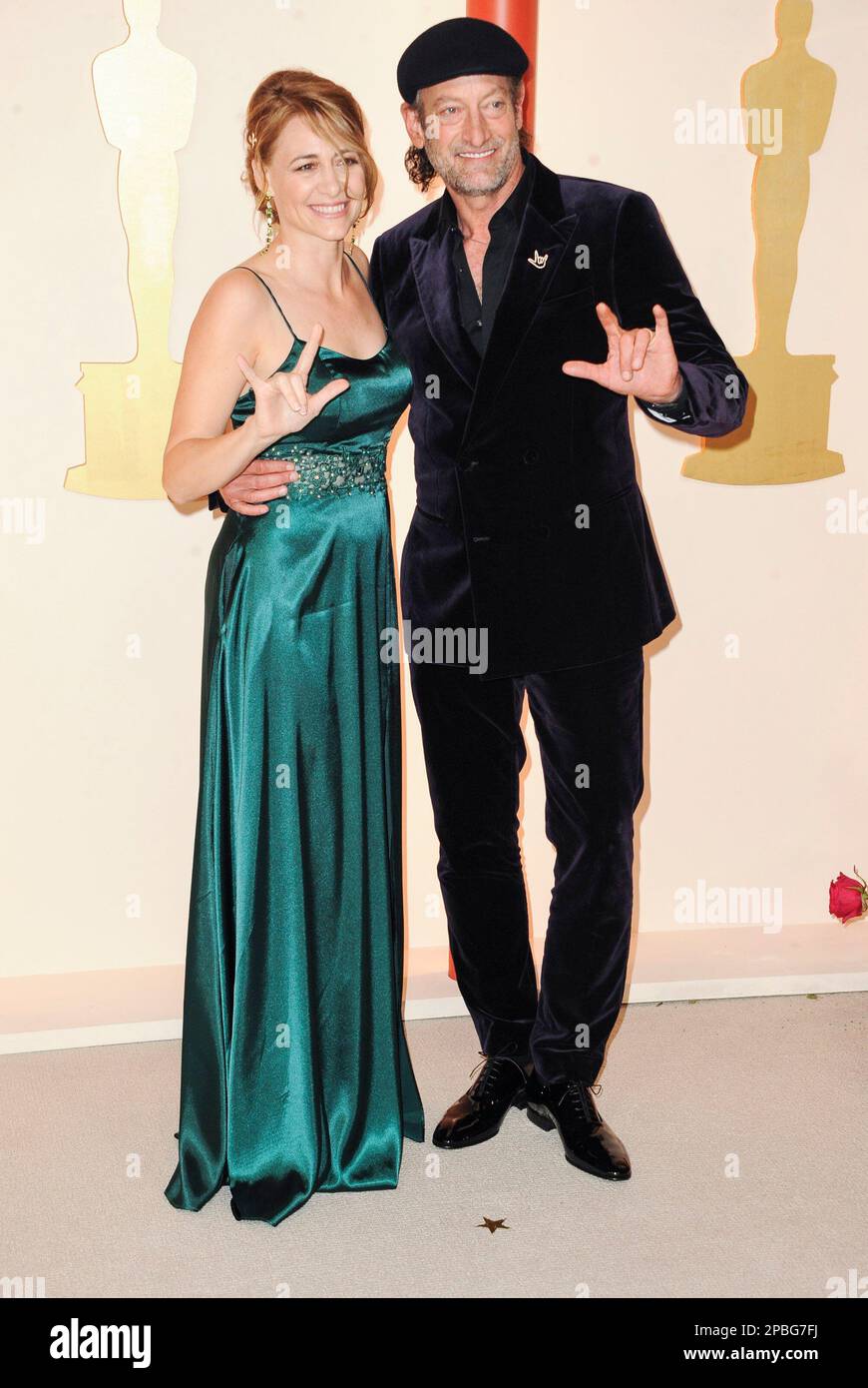 Los Angeles, California. 12th Mar, 2023. Deanne Bray, Troy Kotsur agli ...