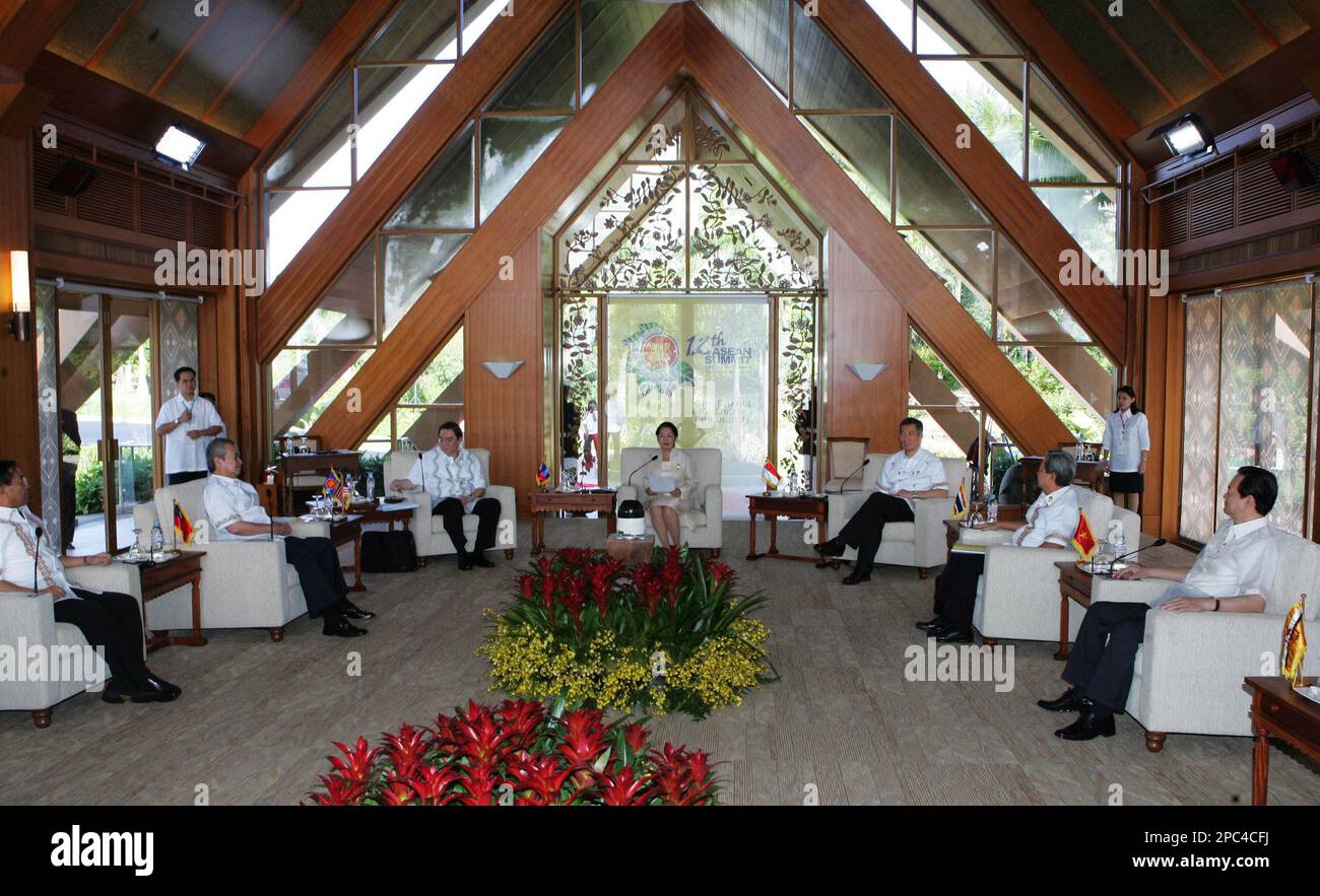 Leaders from the ASEAN (Association of Southeast Asian Nations) attend ...