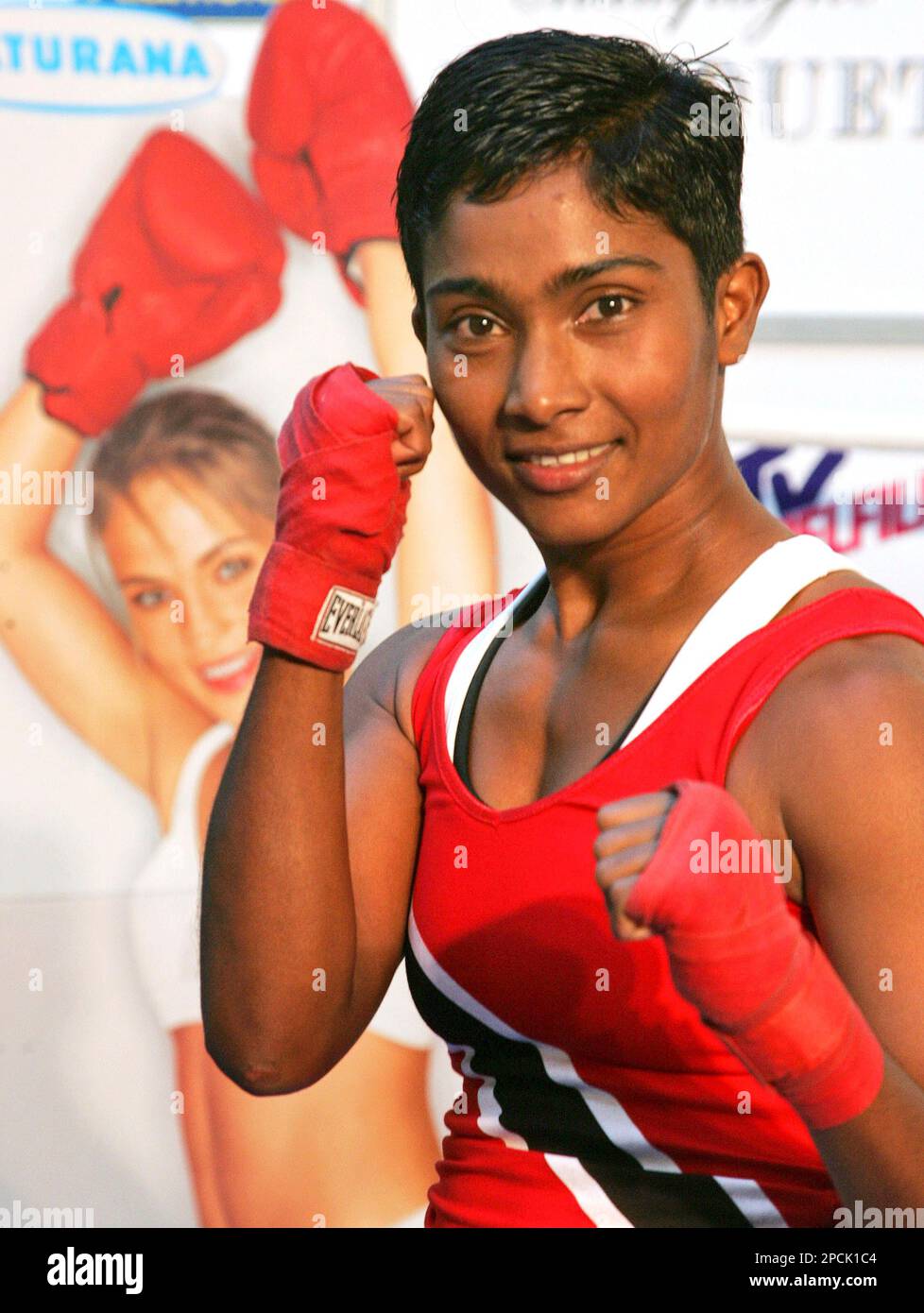 Die Boxerin Ria Ramnarine aus Trinidad-Tobago beim Publikumstraining in ...