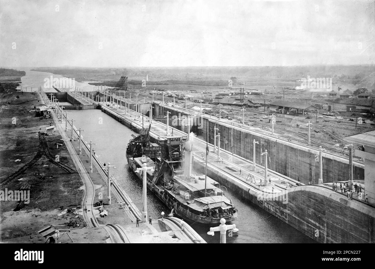 PANAMA , 1913 ca : le chiuse del canale di Panama Gatun --- GEOGRAFIA - GEOGRAFIA - FOTO ...
