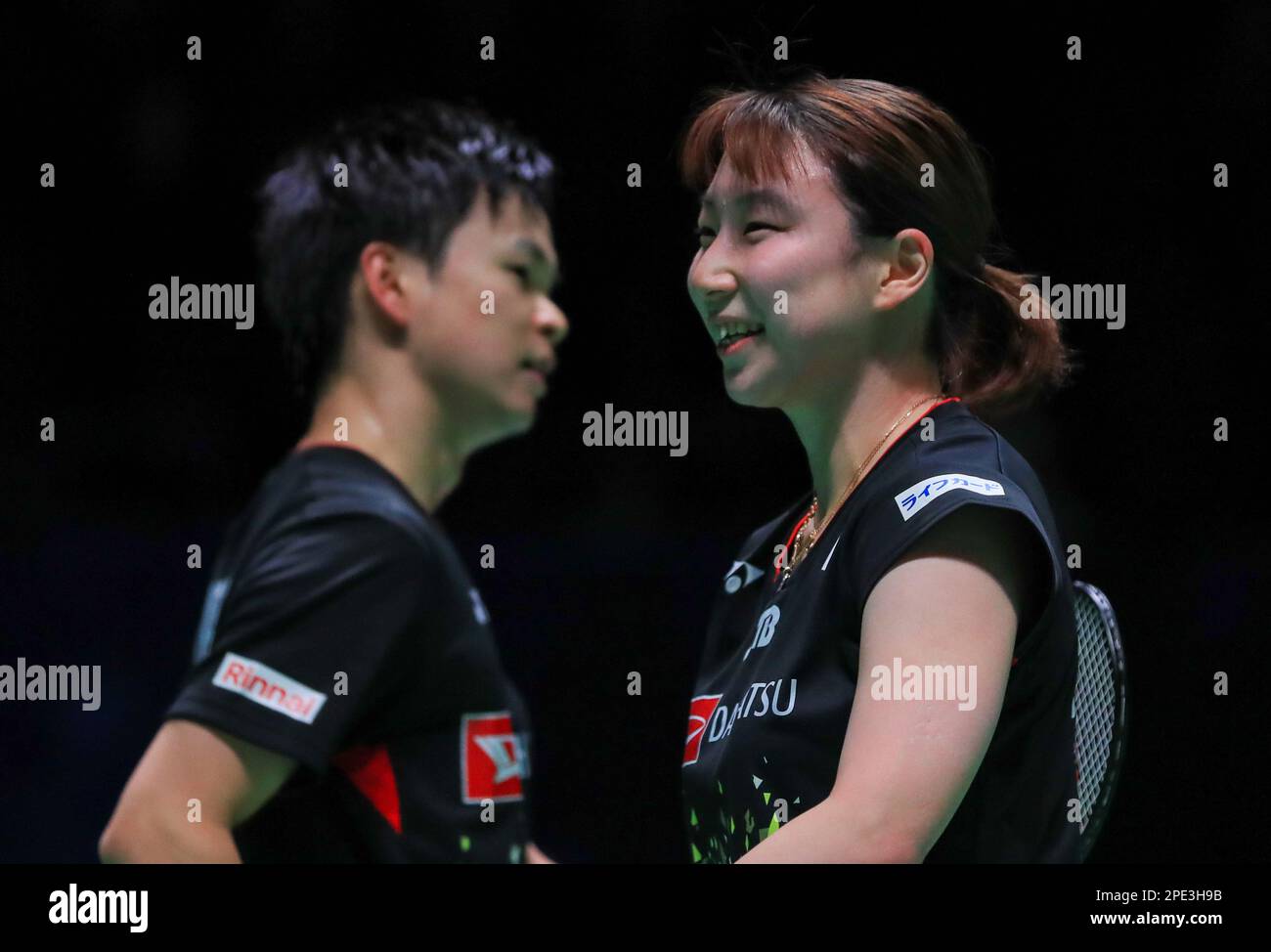 L'Arisa Higashino giapponese (a destra) reagisce con Yuta Watanabe ...