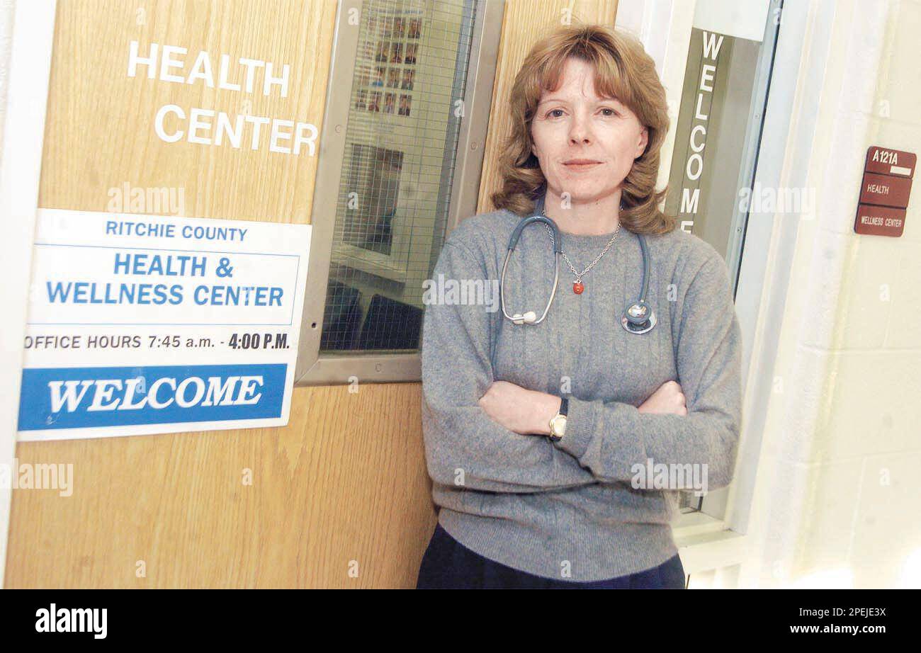 ** ADVANCE FOR SUNDAY, NOV. 11 ** Kathy Carroll is a family nurse ...