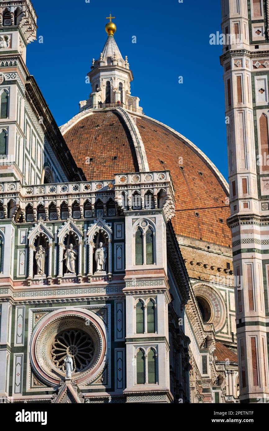 Duomo di Firenze con la famosa cupola del Brunelleschi, simbolo del ...