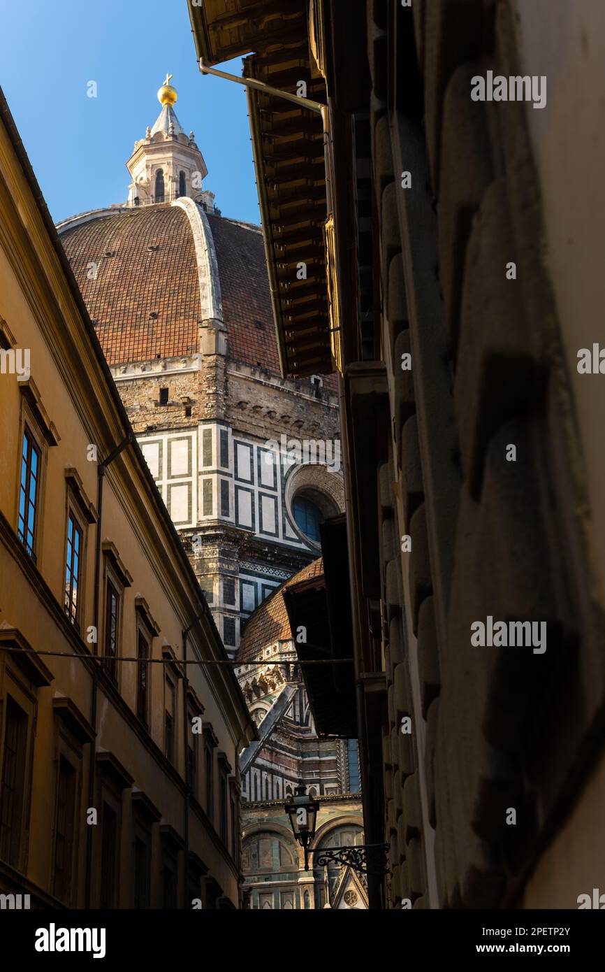 Duomo di Firenze con la famosa cupola del Brunelleschi, simbolo del ...