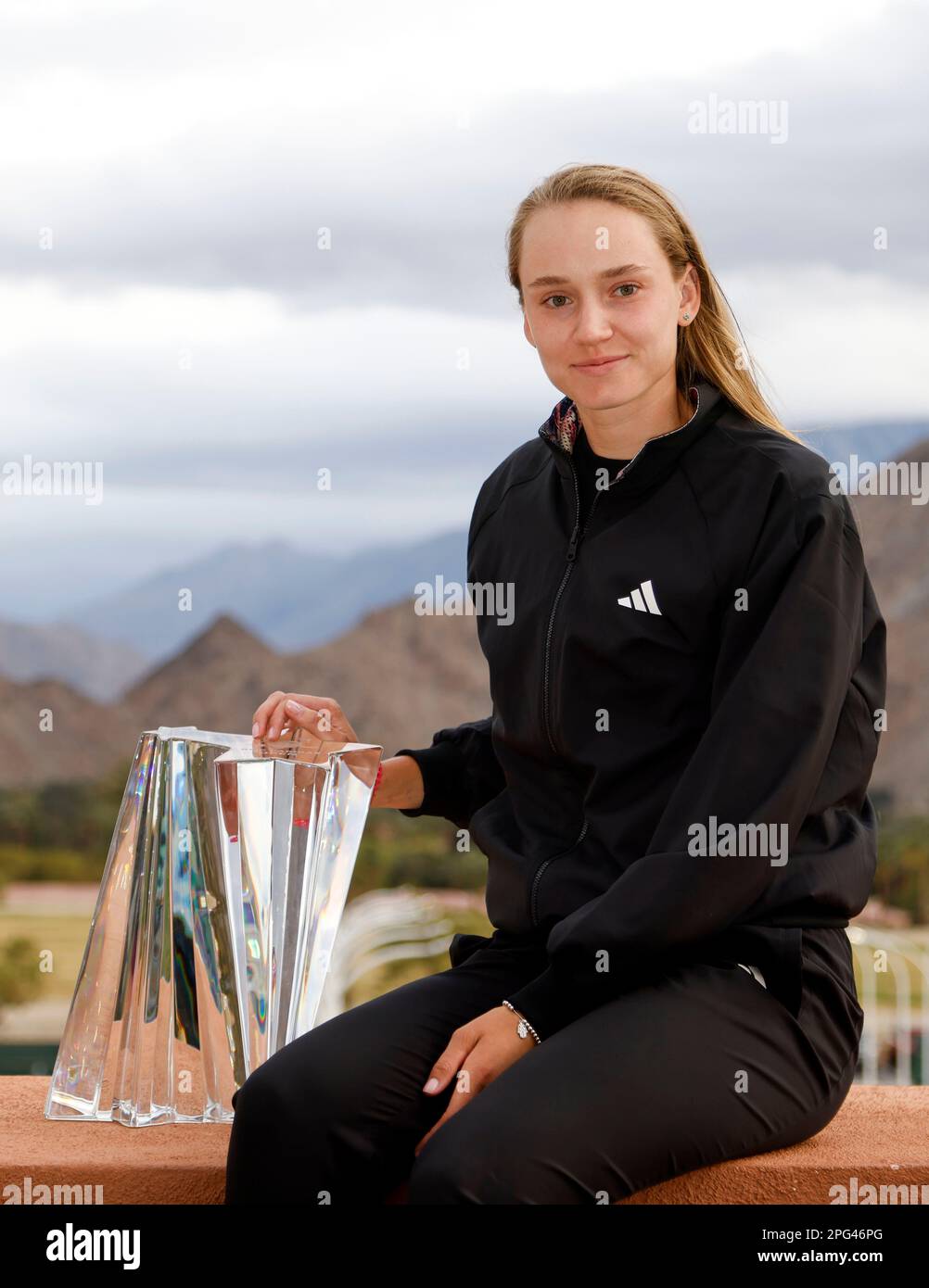 Elena rybakina tennis femminile immagini e fotografie stock ad alta ...