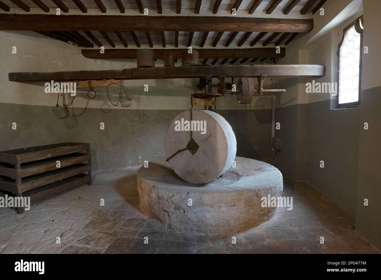 Impianto di frantoio tradizionale immagini e fotografie stock ad alta ...