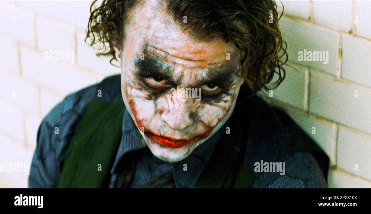 Gotham knight immagini e fotografie stock ad alta risoluzione - Alamy