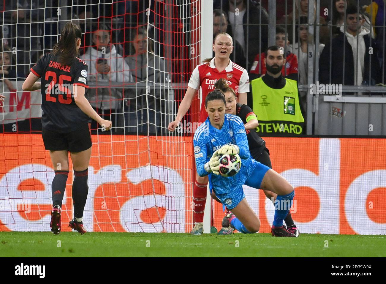 Maria luisa grohs fc bayern monaco immagini e fotografie stock ad alta ...