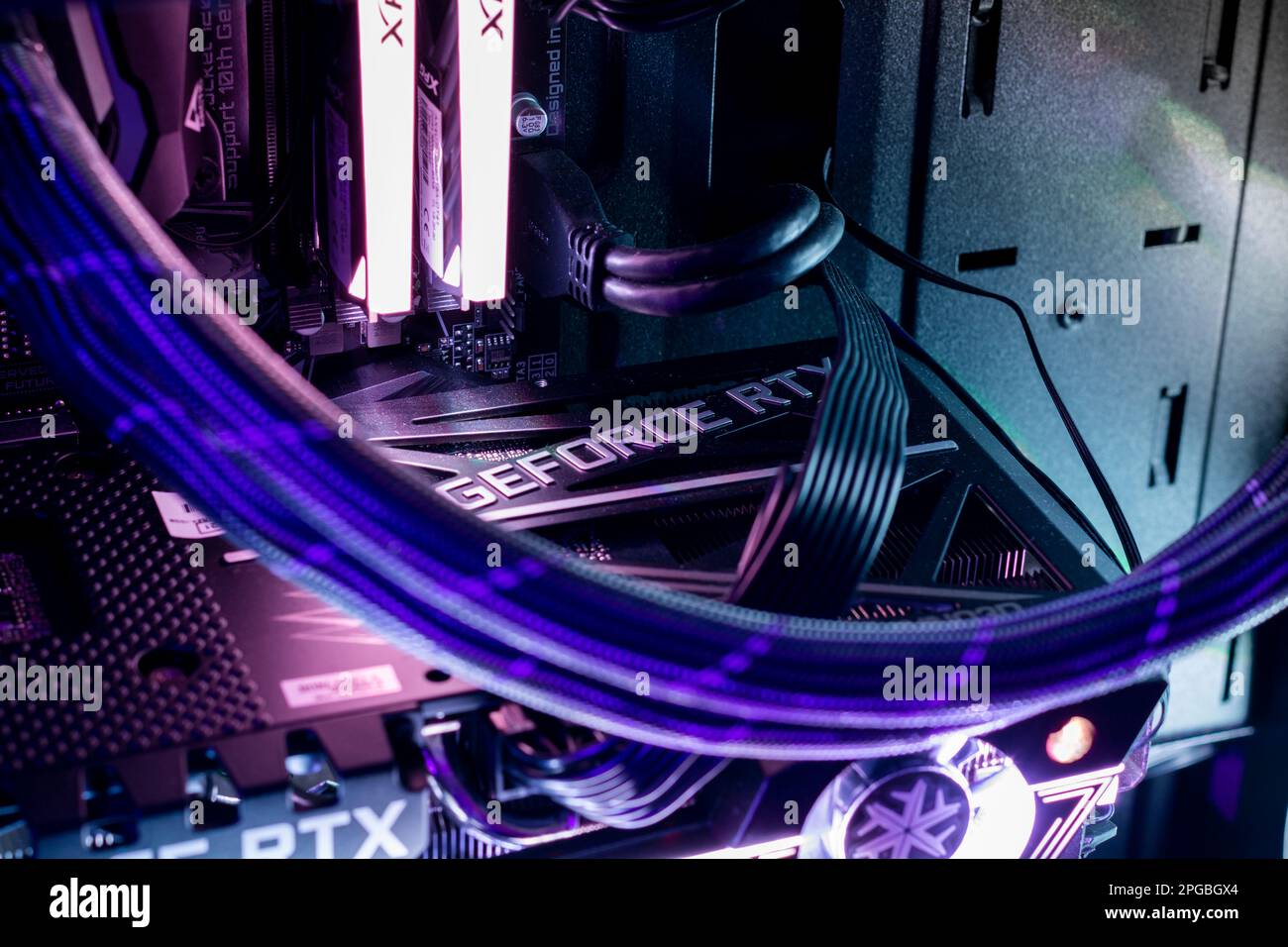 Pc gaming immagini e fotografie stock ad alta risoluzione - Alamy