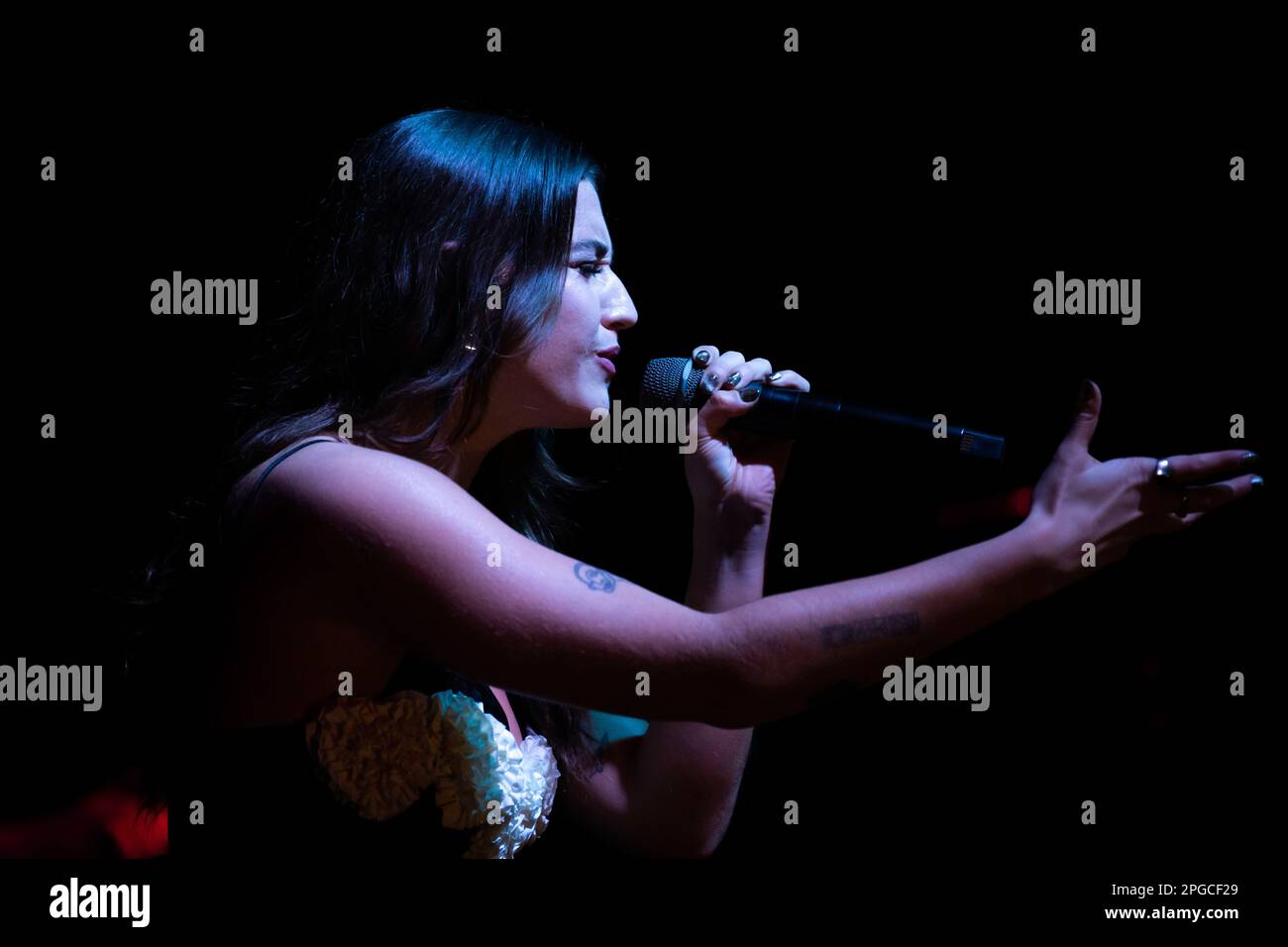 Cantante gaia immagini e fotografie stock ad alta risoluzione - Alamy
