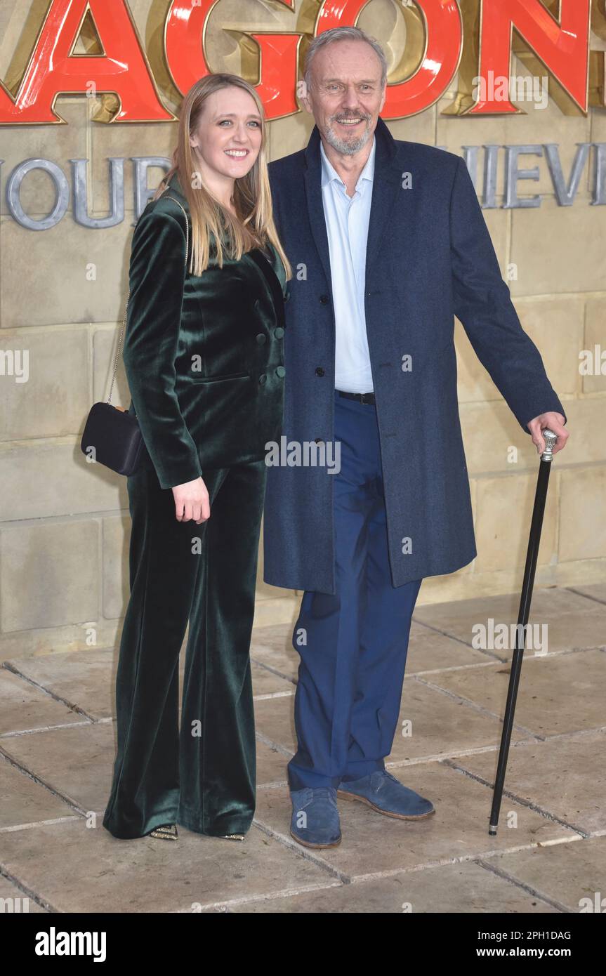 Londra, Regno Unito 23 marzo 2023. Anthony Head e Emily Head alla prima ...