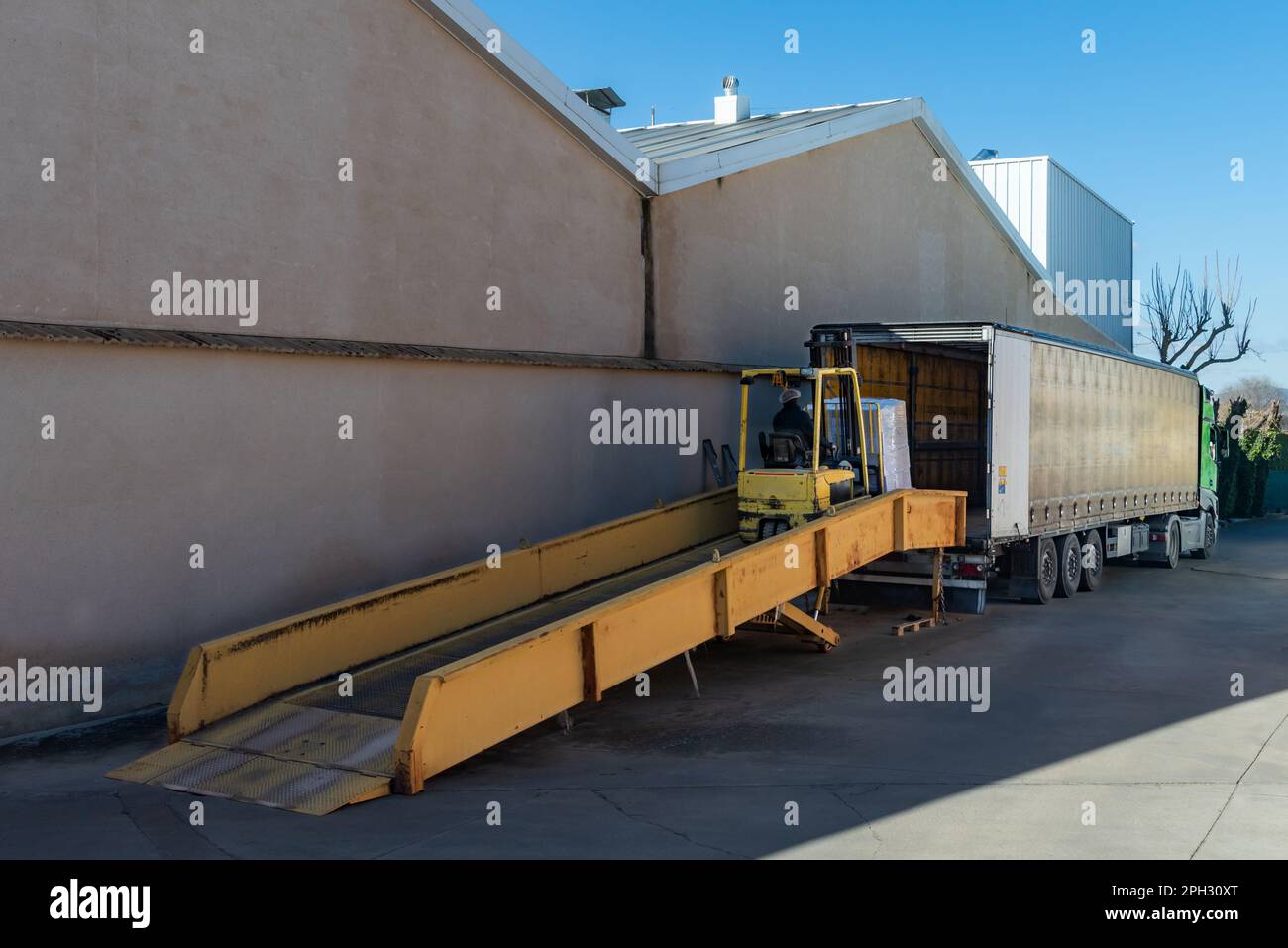 Rampa di carico e scarico immagini e fotografie stock ad alta ...