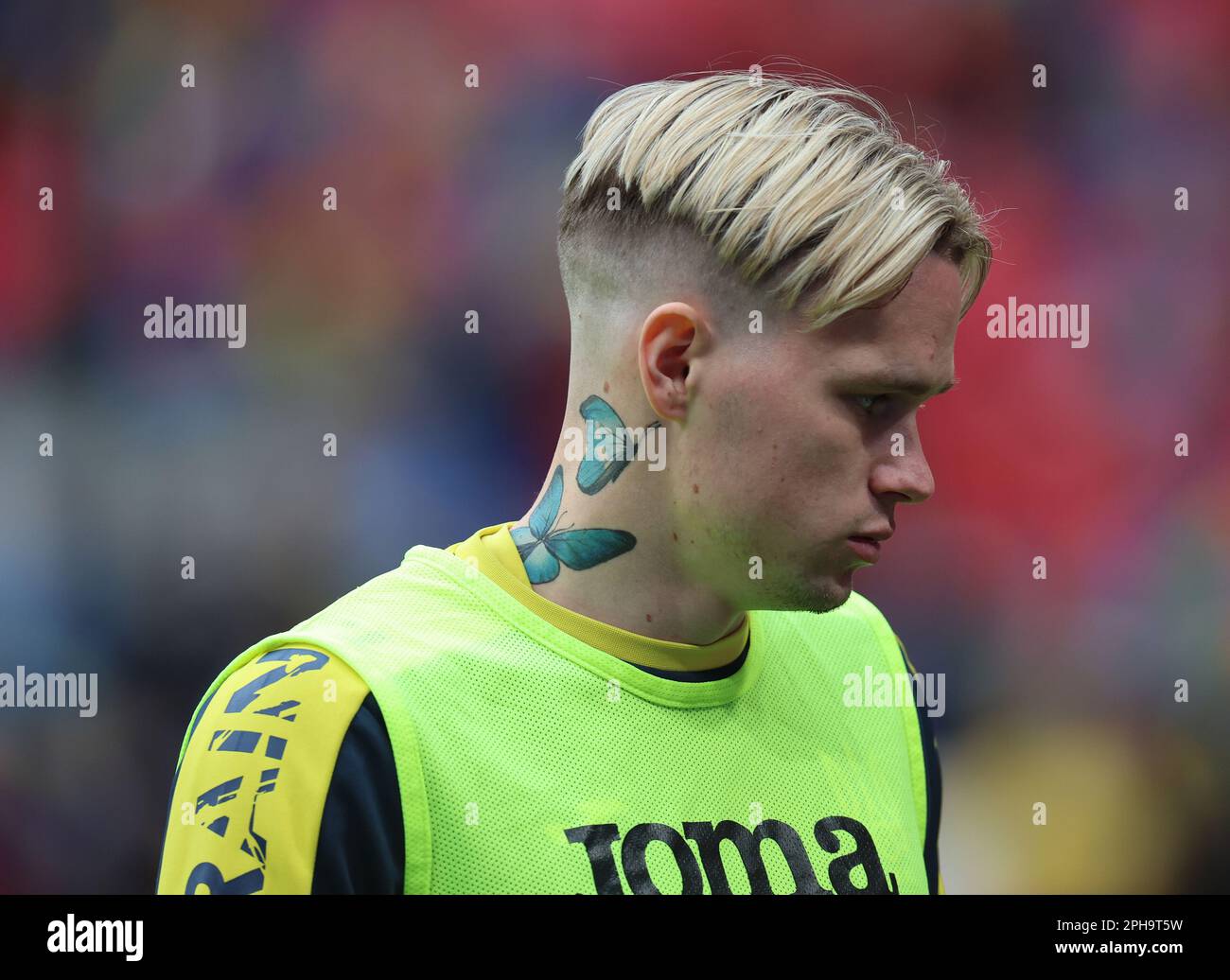 Mykhailo Mudryk (Chelsea) dell'Ucraina durante il warm-up pre-partita ...