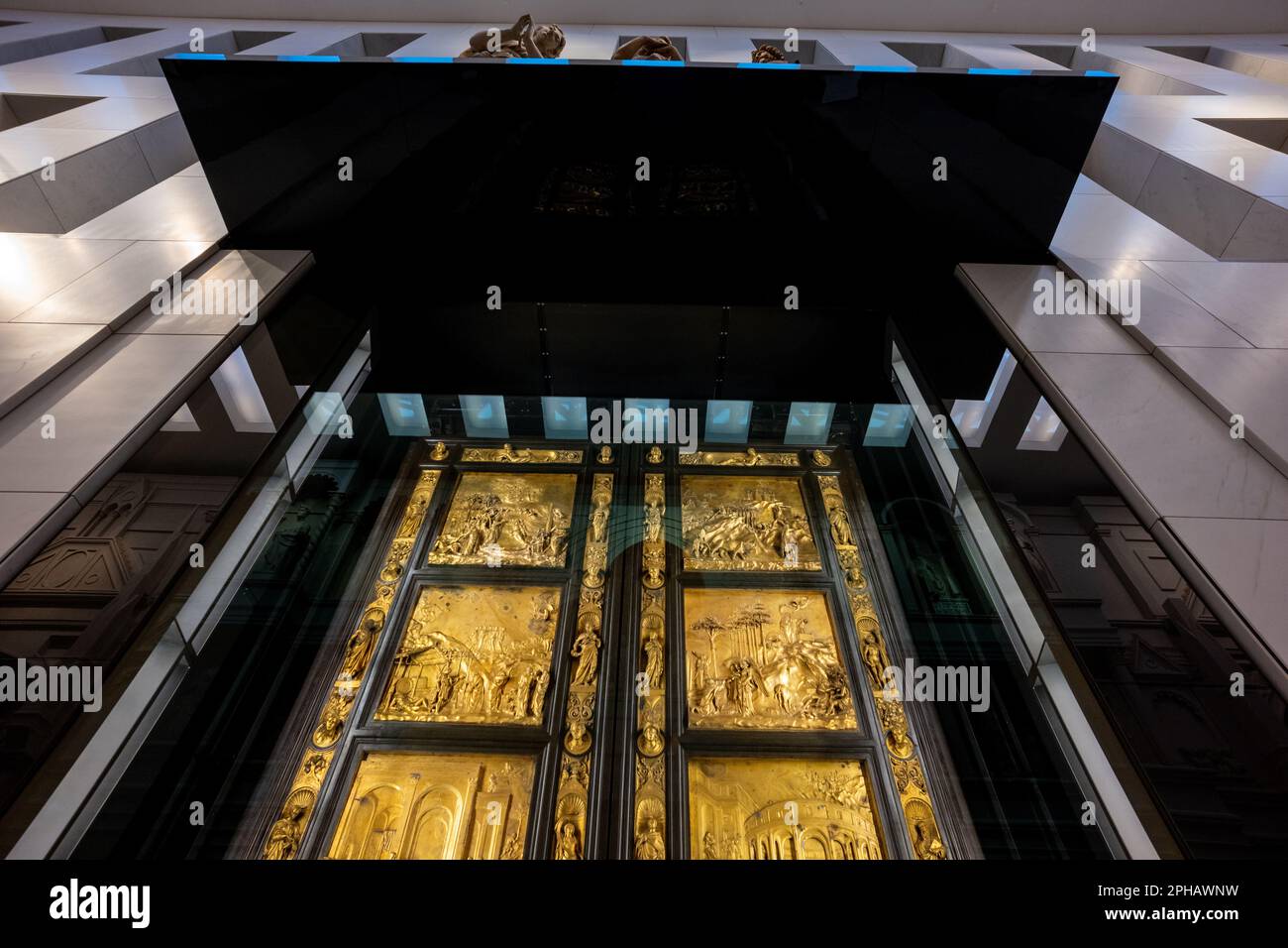 Le porte originali del Battistero sono esposte nel Museo dell'Opera del ...