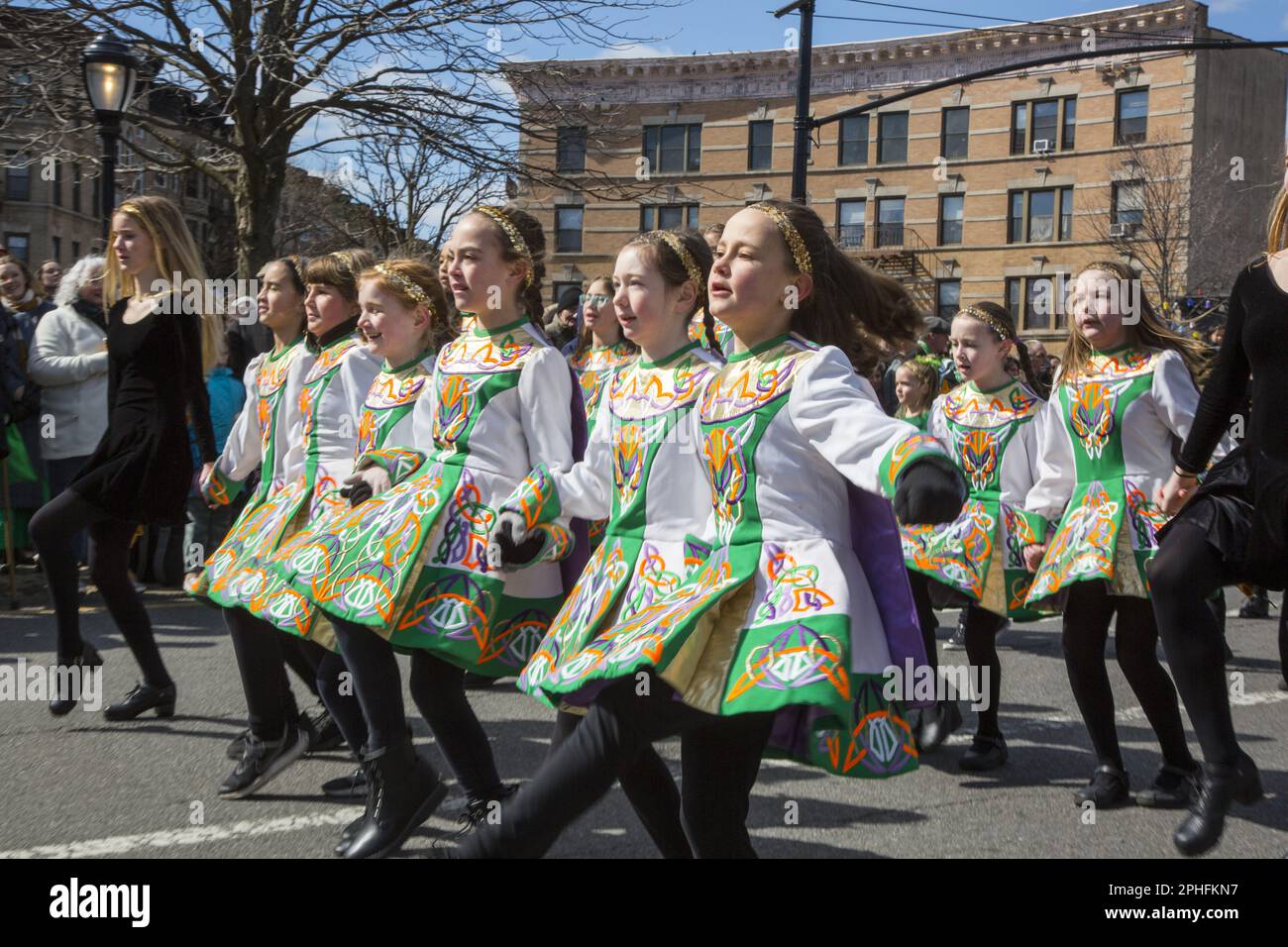 Parata irlandese di San Patrizio nel quartiere Park Slope di Brooklyn ...