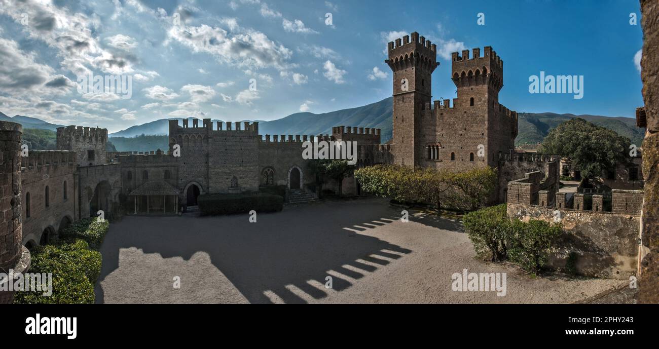 Castello lancellotti lauro immagini e fotografie stock ad alta ...