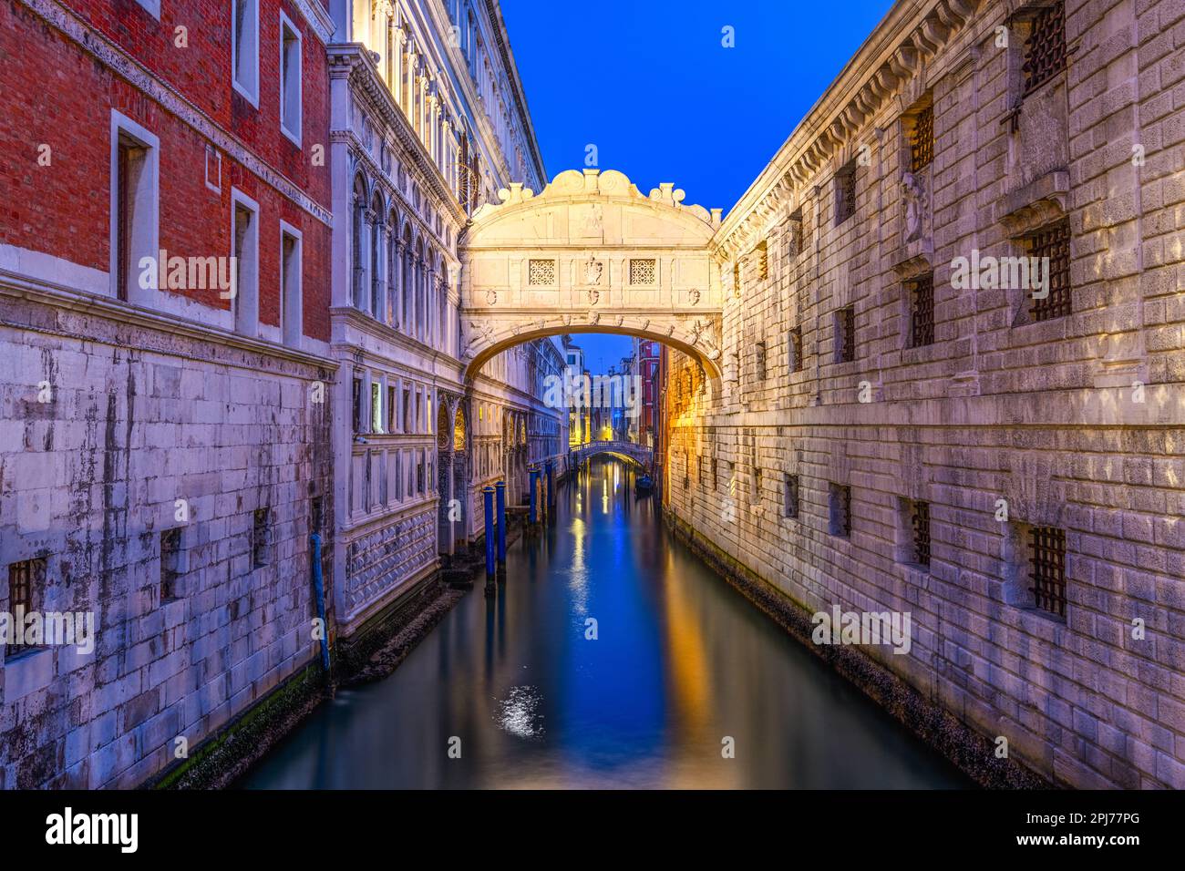 Ponte dei sospiri notturni immagini e fotografie stock ad alta ...