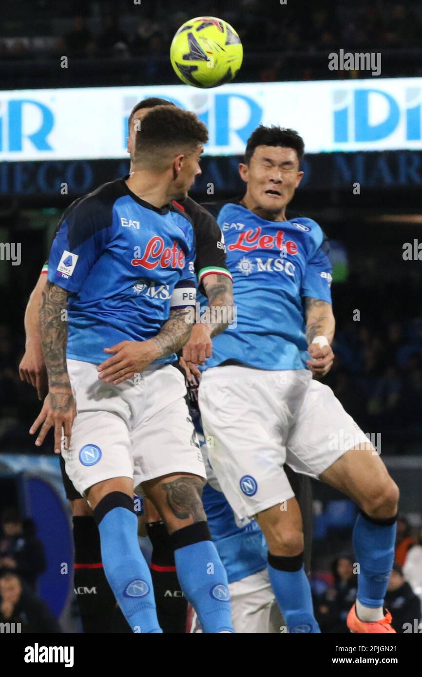 2 aprile 2023, NAPOLI, ITALIA: L'avanti di Napoli Matteo Politano (L) e ...