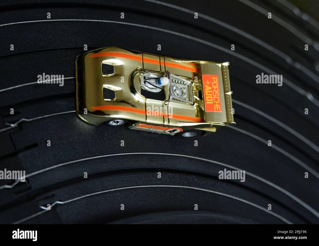Slot car immagini e fotografie stock ad alta risoluzione - Alamy