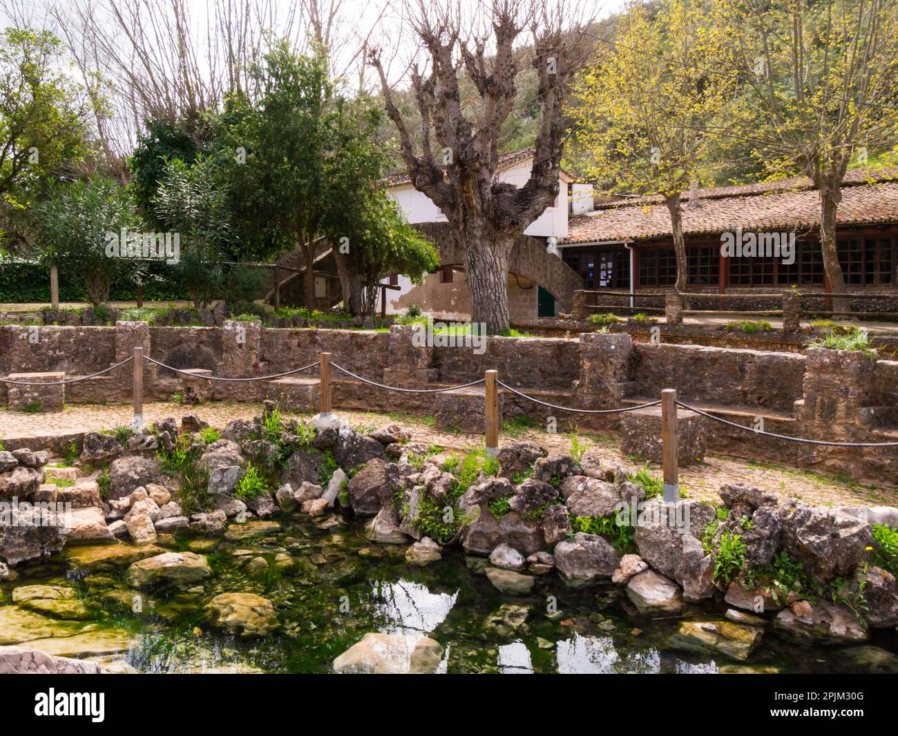 Villaggio alto famoso per le sue caratteristiche naturali immagini e ...