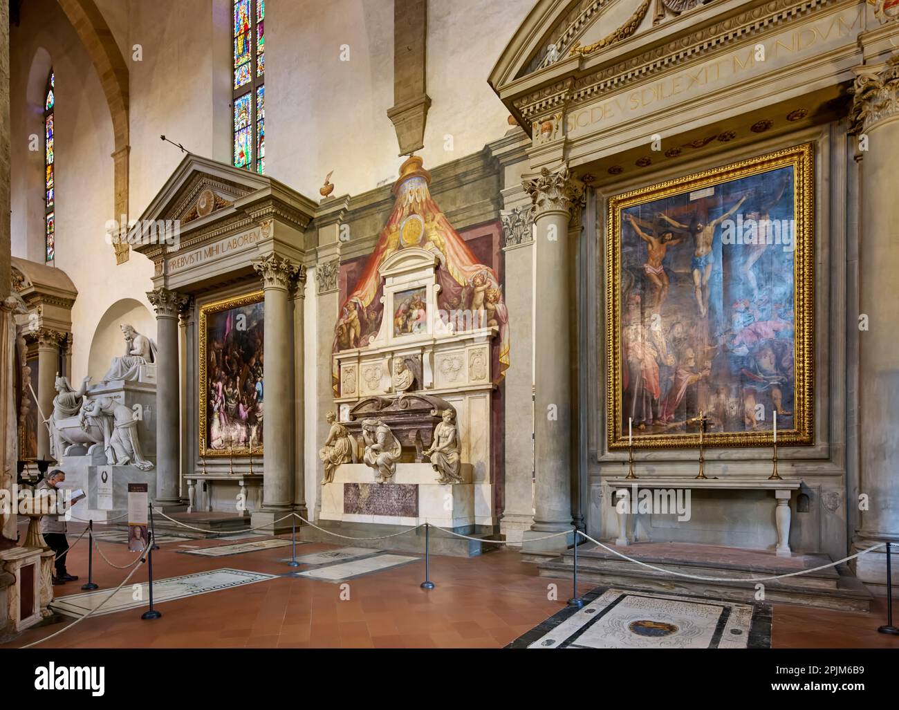 Tomba di Michelangelo, foto interna di Santa Croce, Basilica di Santa ...